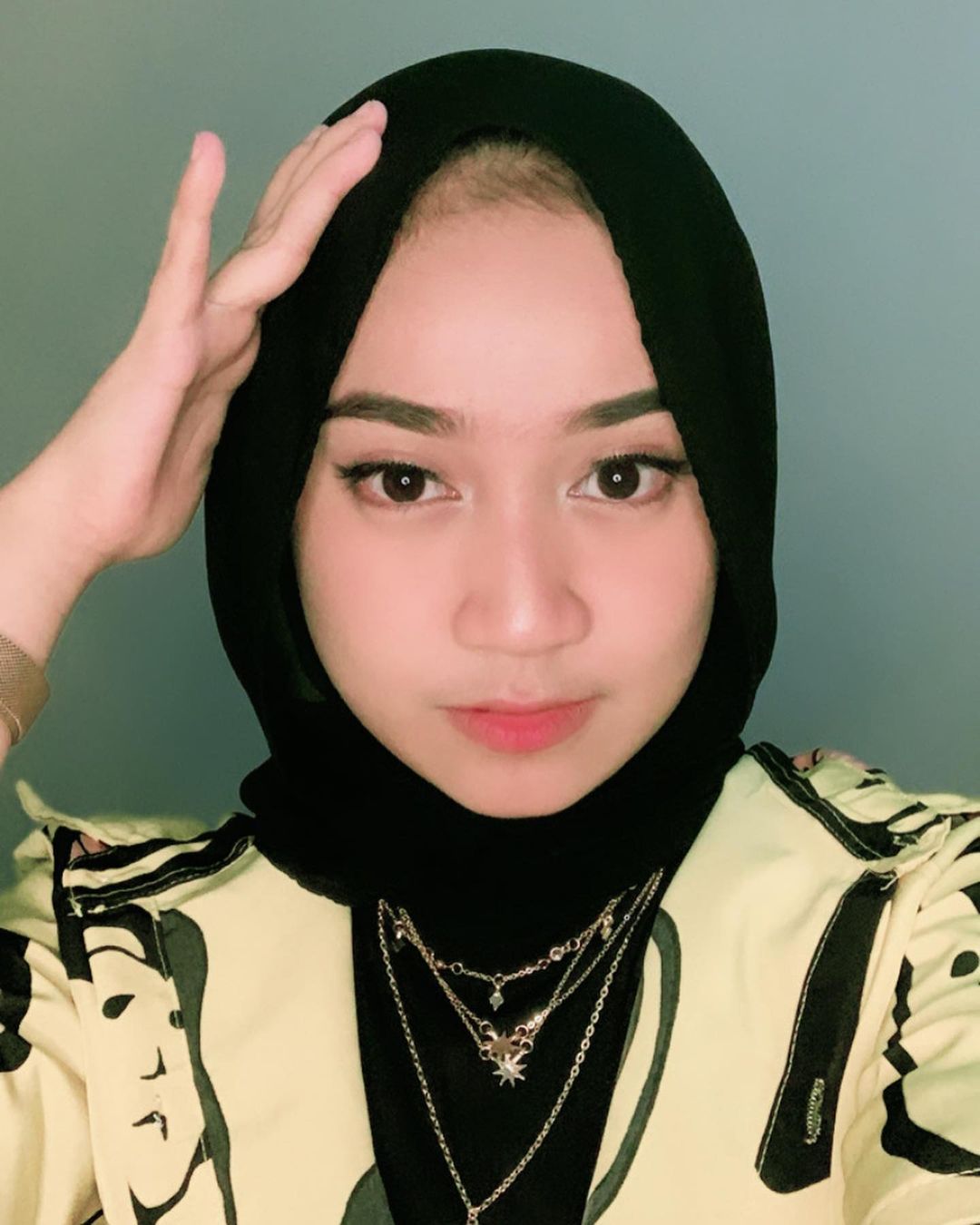 6 Pesona Jihan Amanda, Selebgram Cantik Berhijab - Memora.ID