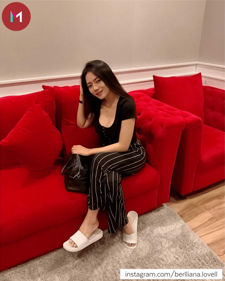 6 Pesona Berlliana Lovell, Penyanyi Sekaligus Selebgram Cantik - Memora.ID 6 Pesona Berlliana Lovell, Penyanyi Sekaligus Selebgram Cantik - Memora.ID