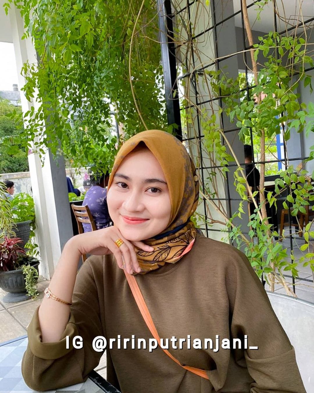 Biodata Ririn Putri Anjani Terlengkap Umur Hingga Kuliah Memoraid